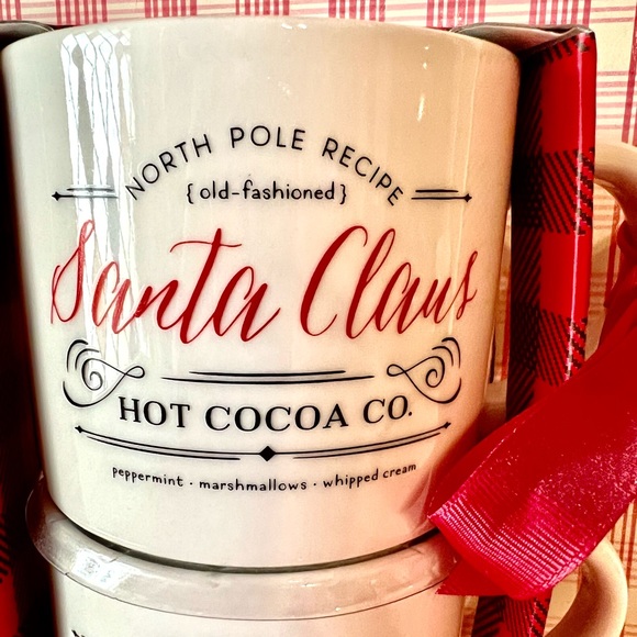 elum | Holiday | 2 Christmas Mugs Santa Claus Hot Cocoa Co Mrs Claus ...